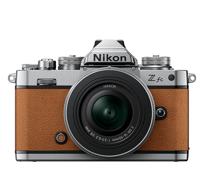 Nikon Zfc 無反光鏡相機 — 融合 FM2 外觀及最新科技